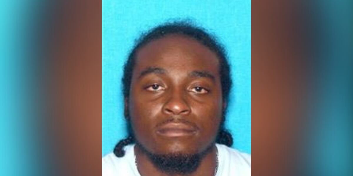 Police: Man wanted after shooting at girlfriend, son turns himself in Police: Man wanted after shooting at girlfriend, son turns himself in
